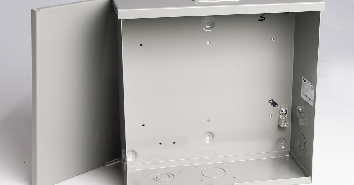 Universal Enclosure | TSTM